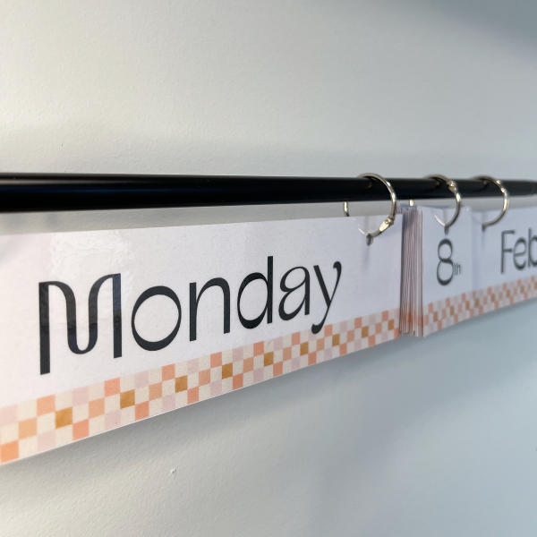 SUNDAZED Flip Calendar - classroom HQ